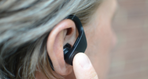 How to Put On And Wear Earbuds Properly | Step by Step Guide